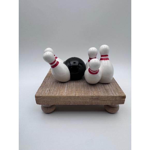 Kitchen | Bowling Ball And Pins Ceramic Salt And Pepper Magnetic Shaker ...